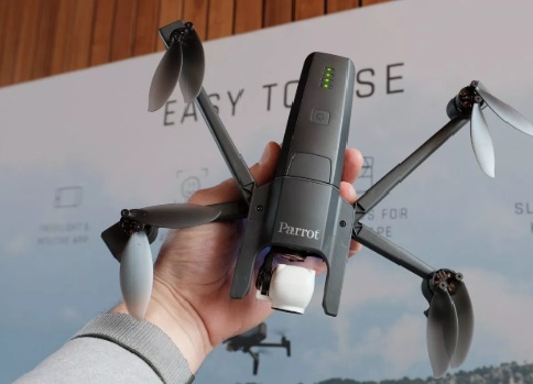 Parrot’s New Foldable Drone Has HDR Capabilities
