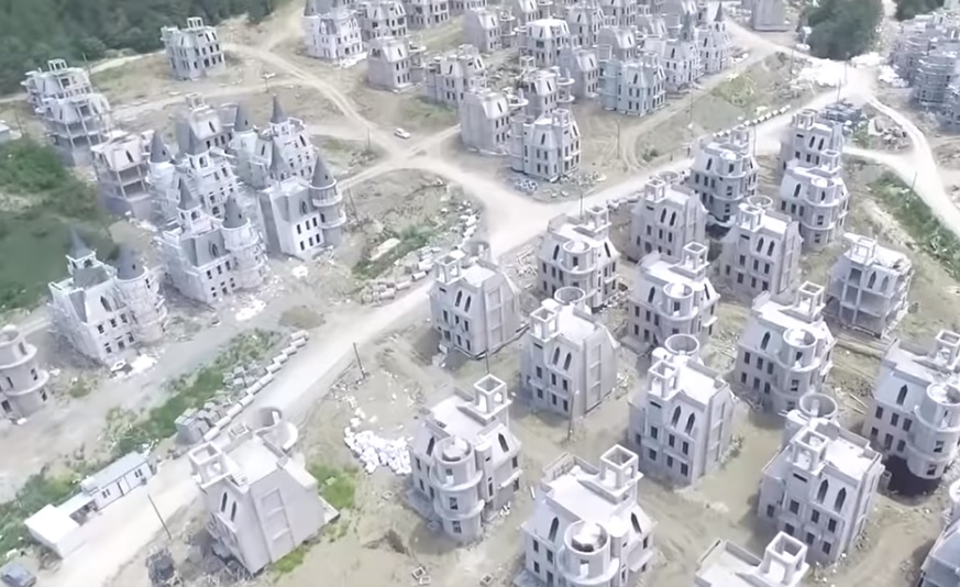 Amazing drone footage captures hundreds of Disney-like castles in Turkey